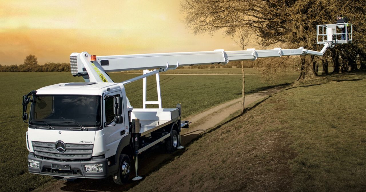 Palfinger P300 - 30M Truck Mounted Boom | Streamline Site Solutions